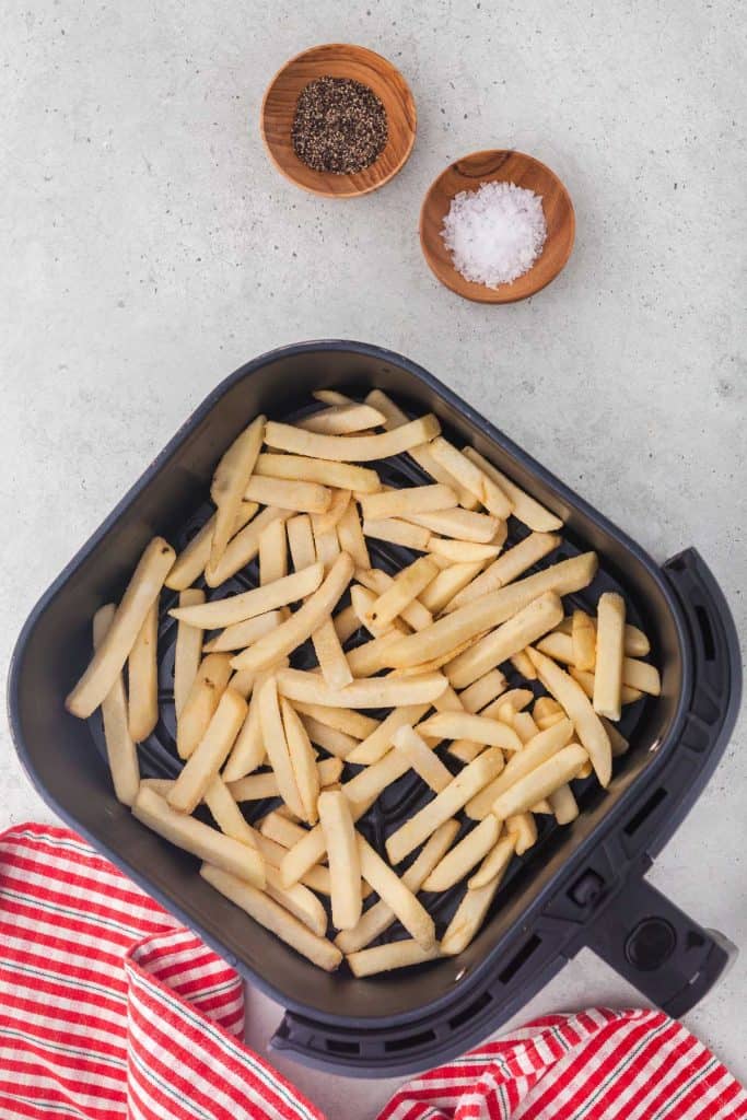 Frozen French Fries in Air Fryer - The Recipe Nest